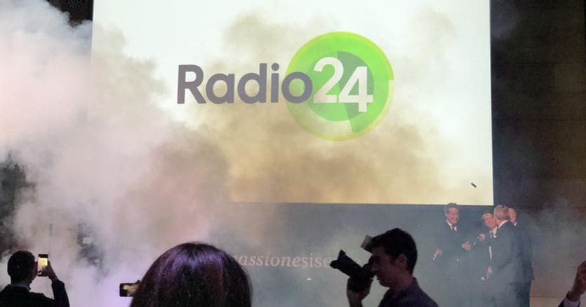 Radio 24 compie i primi vent’anni e festeggia con il nuovo logo - Il ...
