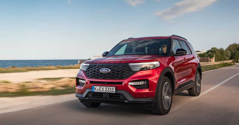 Ford Explorer plug-in hybrid, come va il nuovo maxi suv americano - Il ...