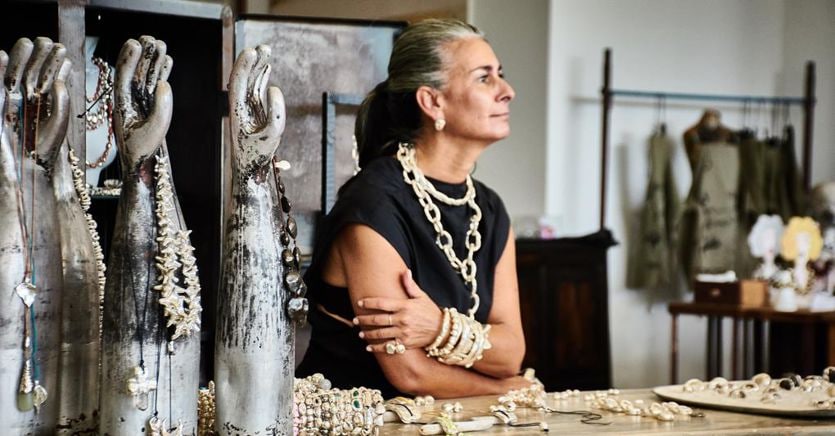 I gioielli-scultura di Chiara Voliani, pezzi unici che donano energia ...