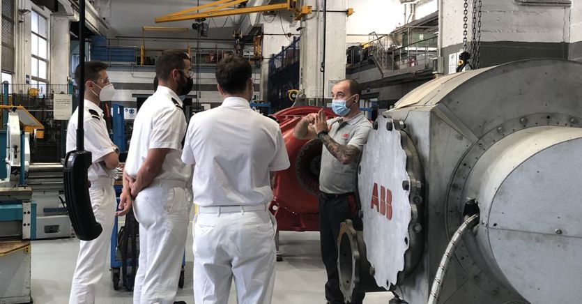 A Genova l’academy di Abb forma nuovi ufficiali di macchina - Il Sole ...