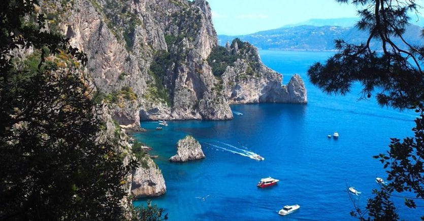 Passeggiate segrete a Capri, dove la natura vince sul glamour - Il Sole ...
