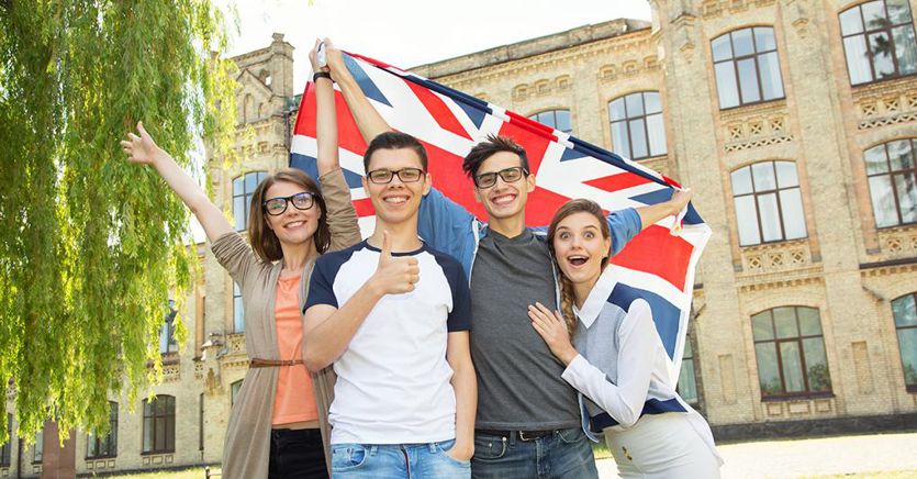 Millennial vs Gen Z: come cambia il rapporto con l’inglese da una ...