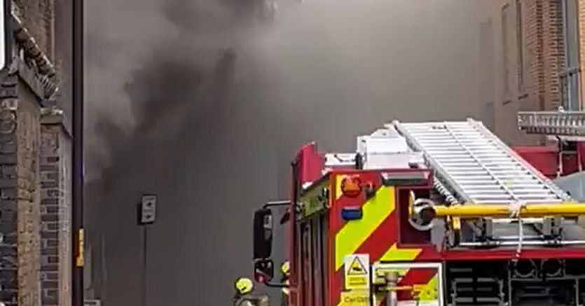 Londra, «sotto controllo» incendio divampato a London Bridge - Il Sole ...