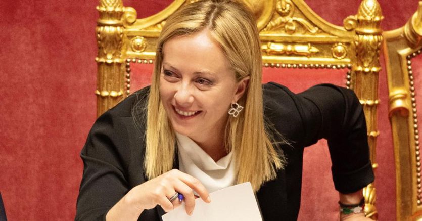 Meloni, a race against time on maneuver and energy. Monday the choice ...