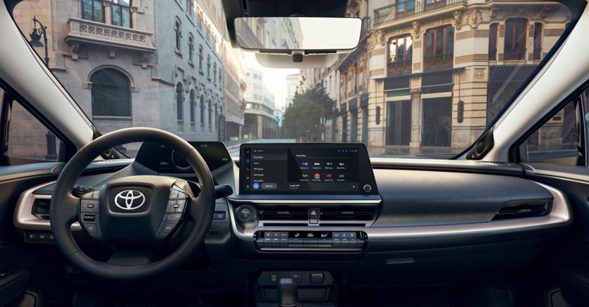 Toyota Prius, la plancia e e gli interni - Il Sole 24 ORE