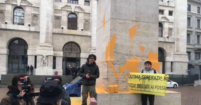 Piantedosi: opere d’arte imbrattate? Rifletto su nuove norme - Il Sole ...