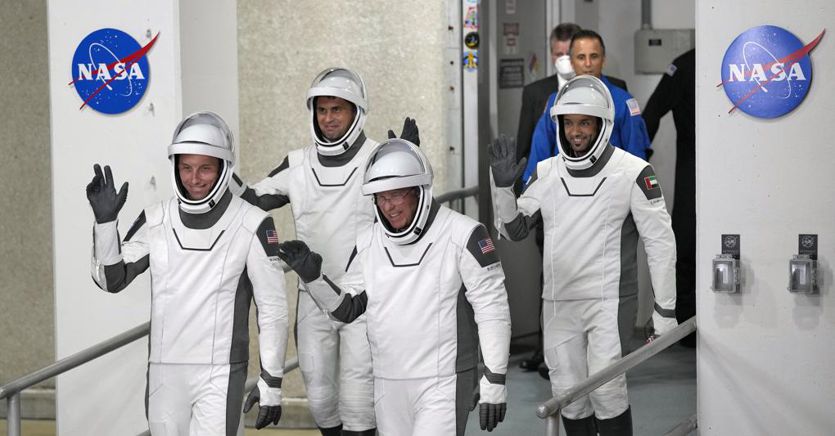 SpaceX, missione rinviata due minuti prima del decollo - Il Sole 24 ORE