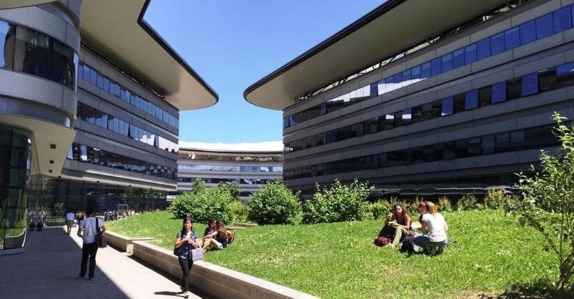 Università: a Torino i primi laureati in Medicine and Surgery - Il Sole ...