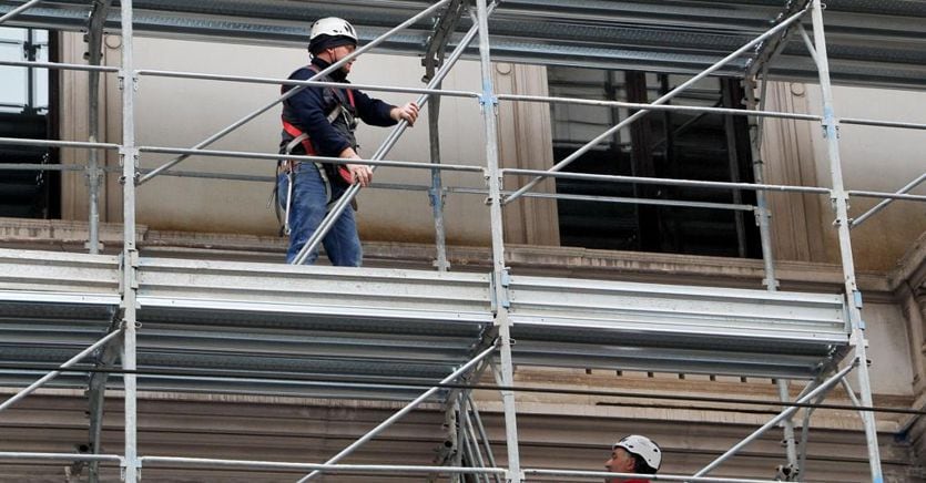 Frode bonus edilizi, 48 indagati e 90 milioni sequestrati - Il Sole 24 ORE