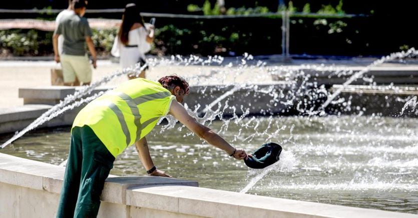 Lavoro nelle ore calde: il decalogo Inail su turni, acqua, ombra e ...