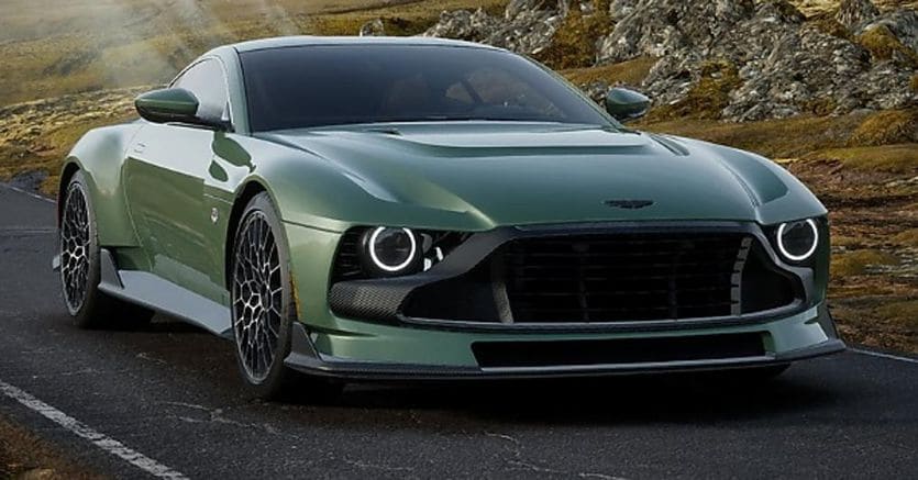 Aston Martin Valour con il cambio manuale - Il Sole 24 ORE
