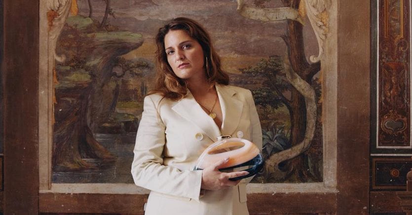 Da Caprarola ai red carpet di Hollywood: le borse rivoluzionarie di ...