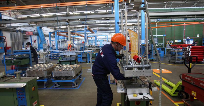 Produzione industriale invariata a settembre, -2% su anno - Il Sole 24 ORE
