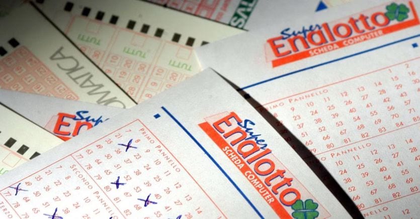 Superenalotto, quanto spendono gli italiani? E qual è la Regione più ...