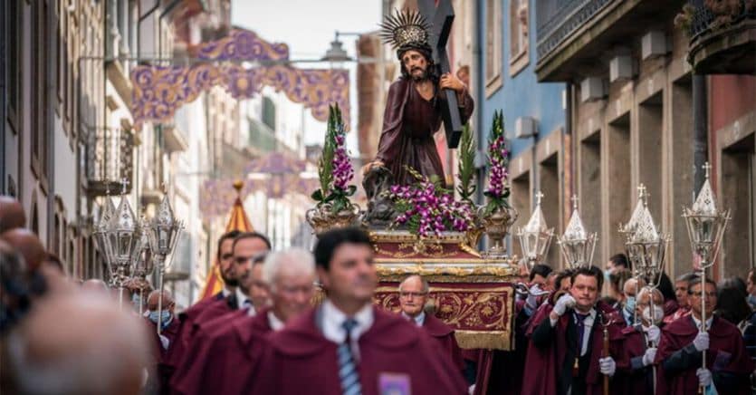 Gridare “vai via” al vescovo durante una processione religiosa è reato ...