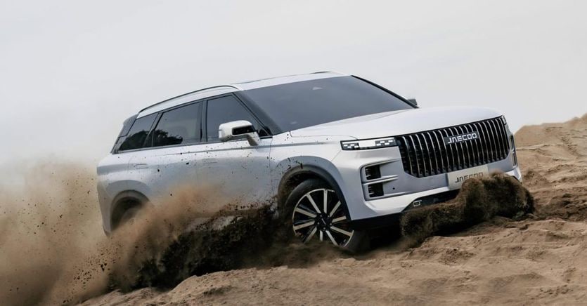 Jaecoo 7, debutta il top di gamma del colosso cinese Chery: benzina o ...