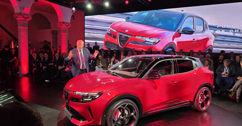 Alfa Romeo svela il baby suv Milano: è elettrico oppure ibrido. Tutto ...