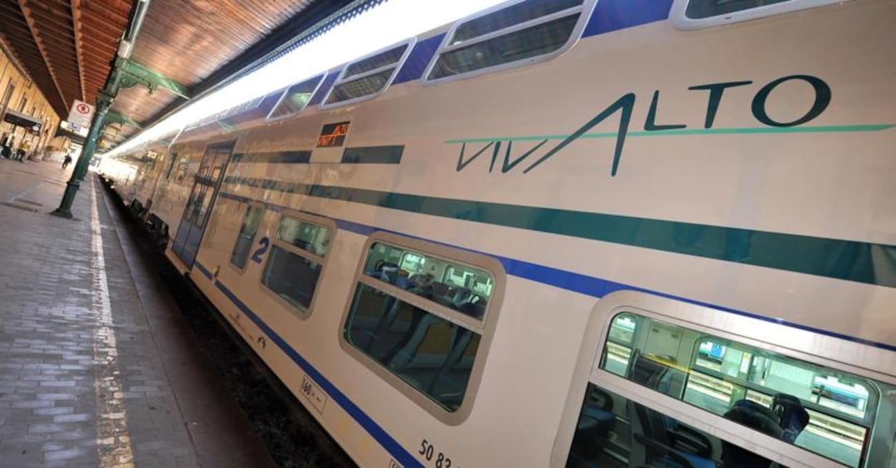 Hitachi consegna a Trenitalia le ultime 280 carrozze Vivalto per il ...