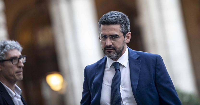 Fraccaro: depositati i ddl su taglio dei parlamentari, referendum ...