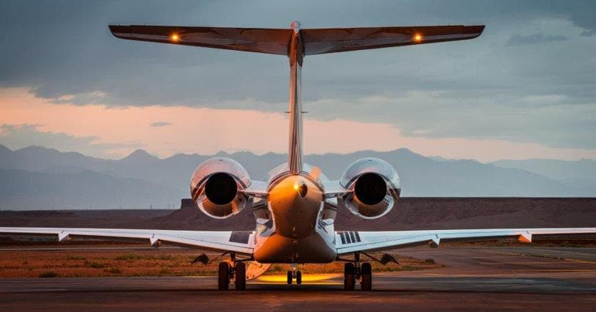 Jet privati a ore o in multiproprietà Warren Buffett è atterrato a ...