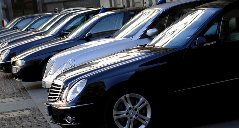 Auto blu, nuova spesa per 168 milioni. Di Maio: «Pronti a bloccare ...