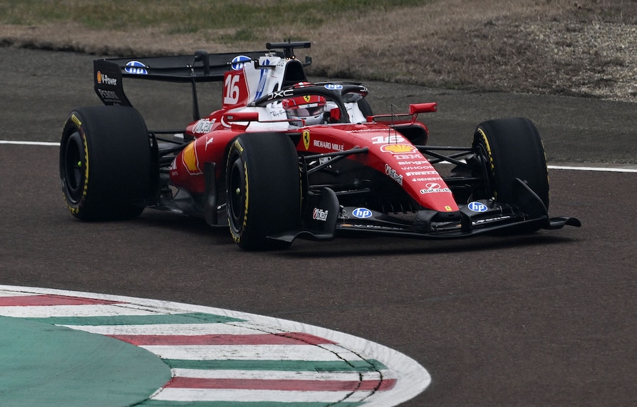 F1: Ferrari svela la SF26, tocco vintage anni ’70 - Il Sole 24 ORE