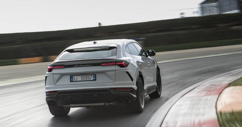 Lamborghini Urus diesel? Mai, arriverà ibrida plug-in