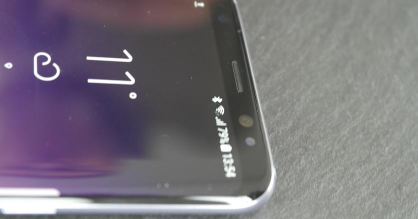 Display “borderless”