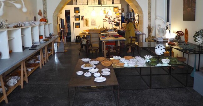 Nell’atelier delle terracotta plasmate da Monica Castiglioni - Il Sole ...