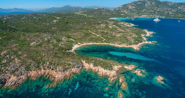 Costa Smeralda, la sostenibilità ante litteram immaginata 60 anni fa ...