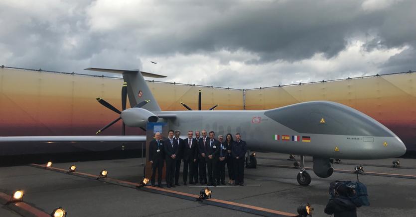 Il debutto in società del «Male», drone a lungo raggio tutto europeo ...