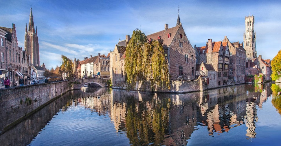 Bruges l’«italiana»: viaggio nel luogo dove è nata la Borsa - Il Sole ...