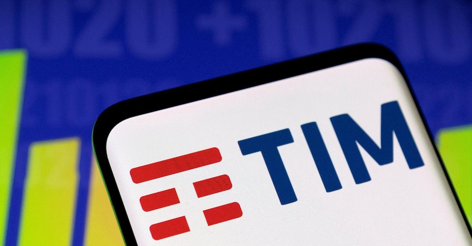 Governo dà via libera alla cessione della rete Tim a Kkr, ma con ...