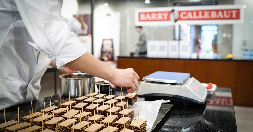 A Zurigo vola il cioccolato di Barry Callebaut dopo i conti - Il Sole ...