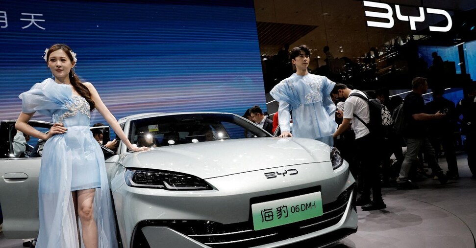 BYD paga la guerra dei prezzi: frena la crescita di ricavi e utili - Il ...