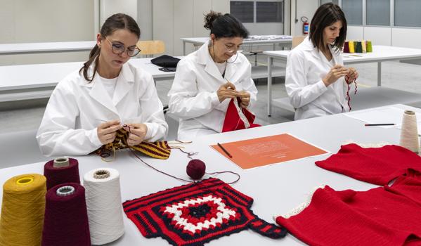 Prada raddoppia il suo maglificio in Umbria per sostenere «una crescita ...