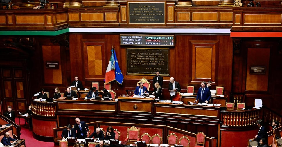 Premierato, Meloni: chiude una falla, Colle non più supplente. Sì del ...