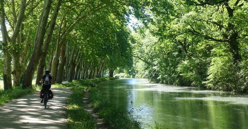 Entre Atlantique et Méditerranée le long du Canal du Midi, le Languedoc ...