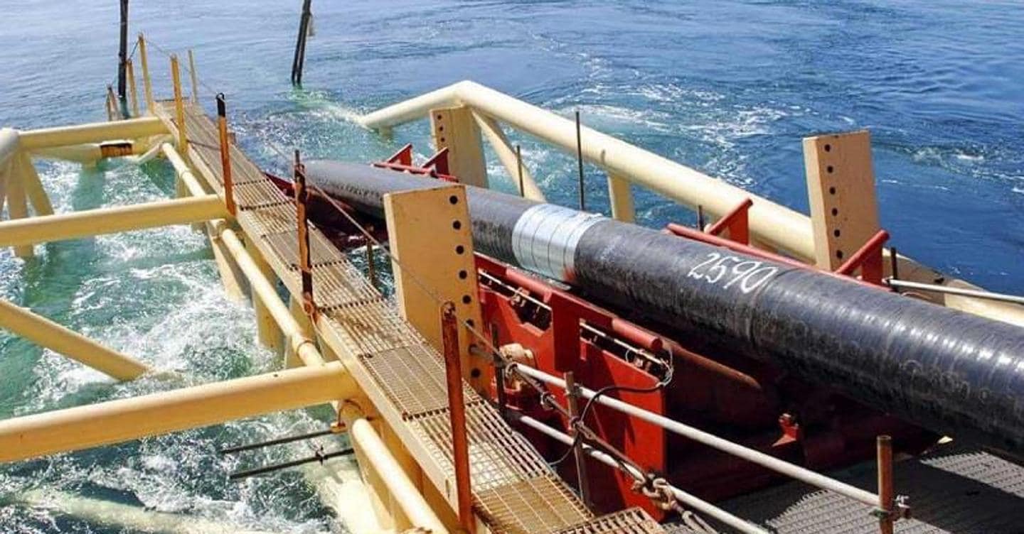 La nuova rotta dei cavi sottomarini per trasferire i dati tra Europa e ...