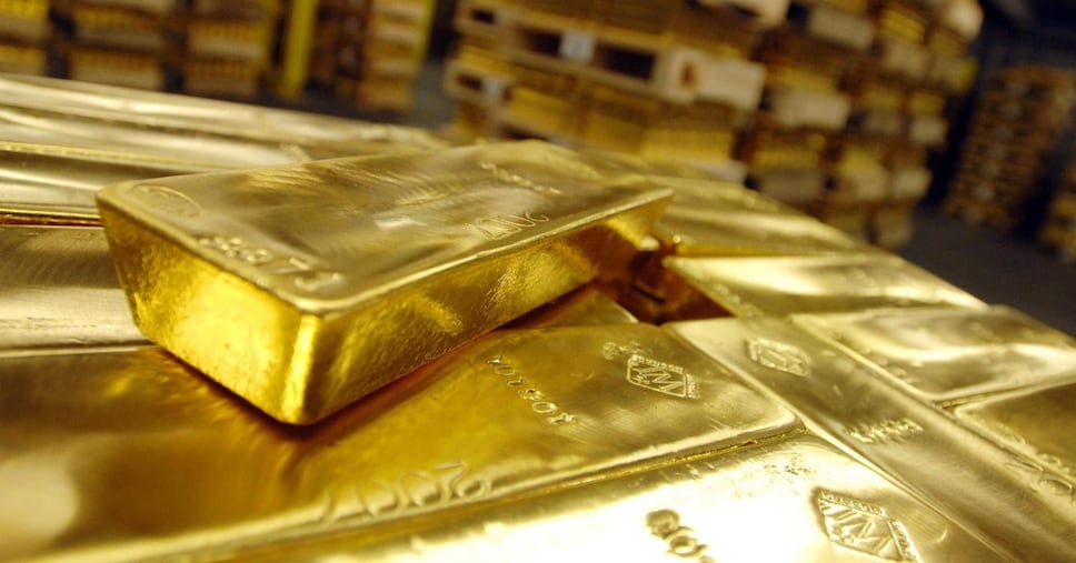 Milano al top (+4%) nella settimana di Ferragosto. L'oro sfiora i 2.500 ...