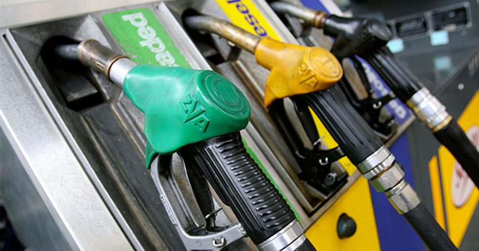 "Prezzi carburanti: Italia quarta in Ue per peso fiscale, Danimarca al top"