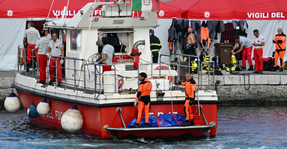 Naufragio del Bayesian a Palermo: recuperati due dispersi, proseguono ...