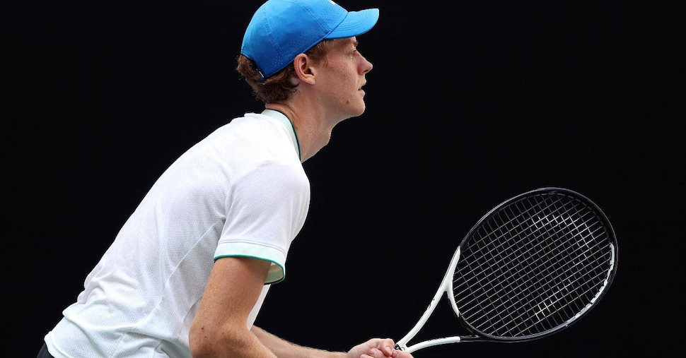 Sinner, via dallo staff preparatore atletico e fisioterapista - Il Sole ...