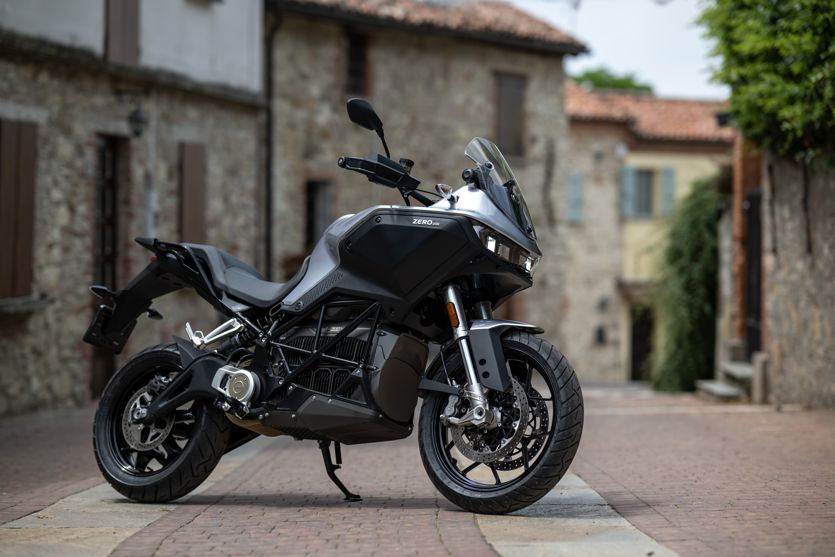 Zero Motorcycles Dsr, how goes the electric crossover for A2 licence ...
