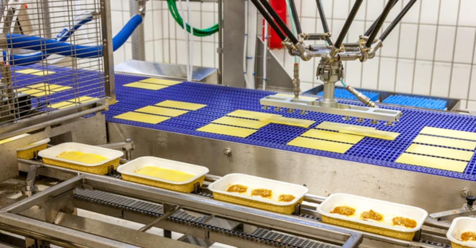 Esselunga, Italy's largest delicatessen cooks 5 million lasagnas and 4 ...