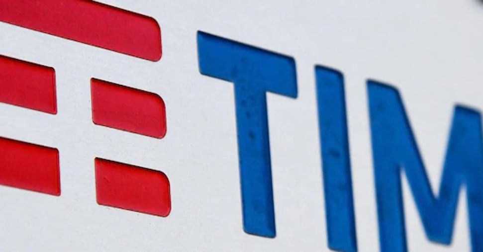 Corruzione, perquisizioni per dirigenti di Tim e Ntt Data Italia. Tim ...
