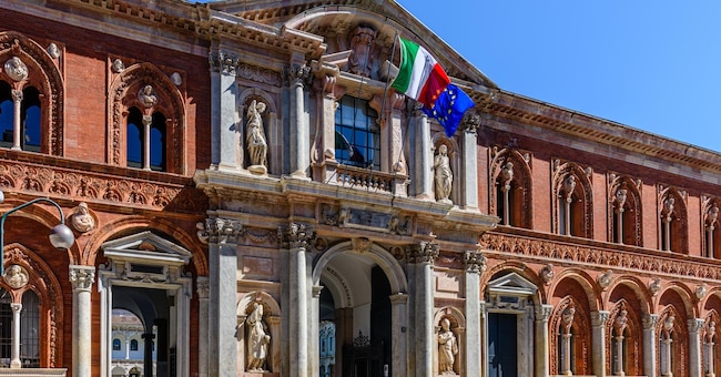 Milan State University wins in Europe with a team of four women ...