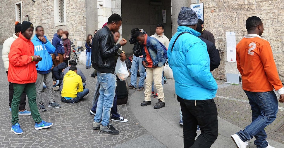 Immigrati verso i 6 milioni. Il nodo lavoro, povero e non qualificato ...