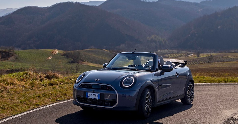 Mini Cooper cabrio, come va l’inglese a cielo aperto - Il Sole 24 ORE
