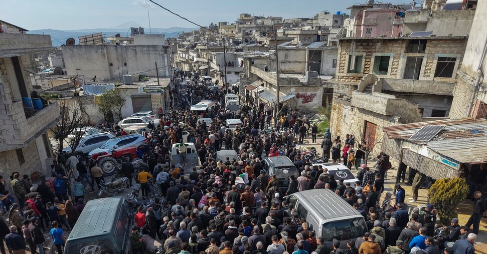 Siria, oltre mille morti negli scontri. Al Jolani: «Nessuna clemenza ...